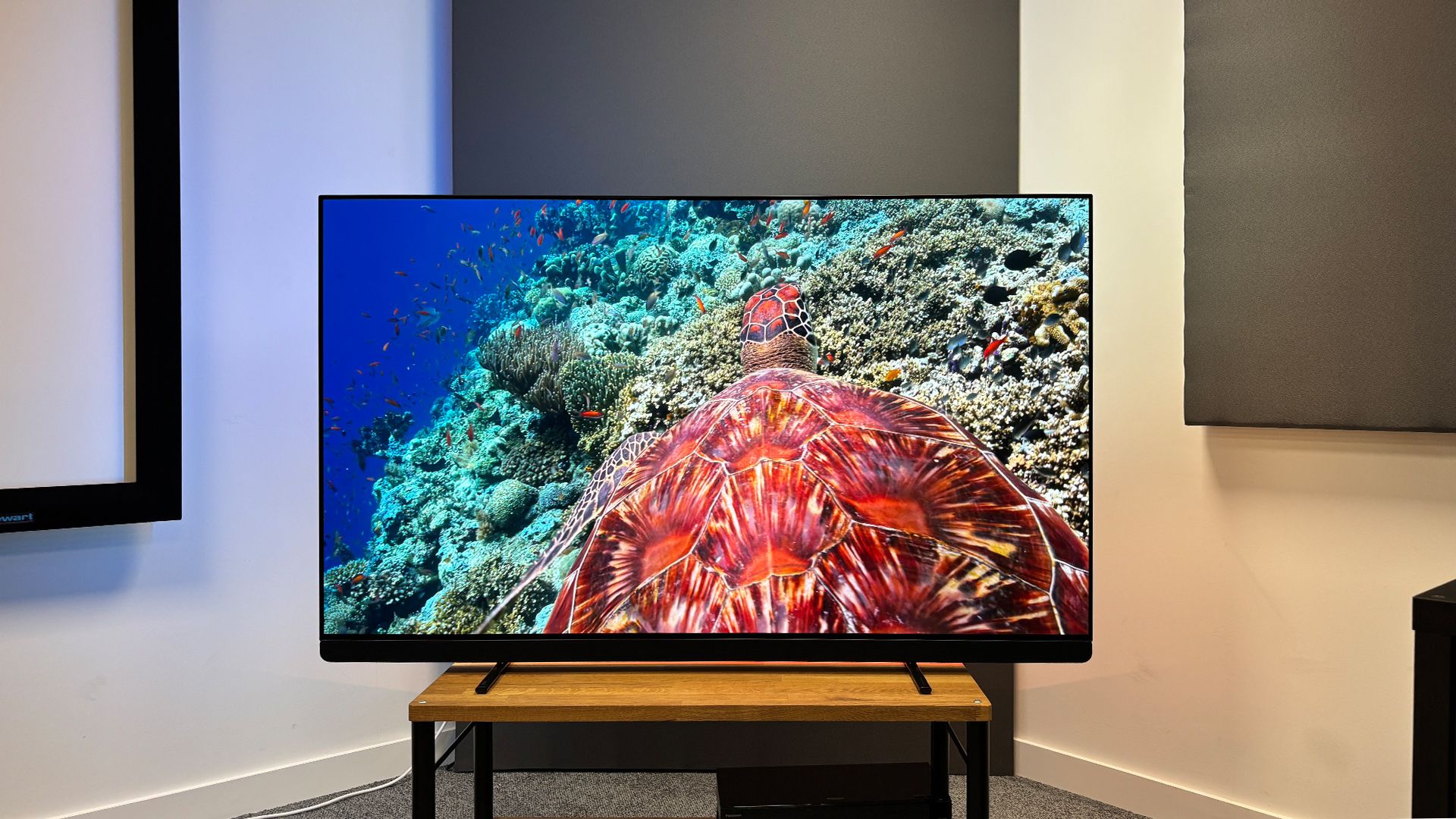 Philips OLED909 review: MLA OLED shines, yet it's still overshadowed ...