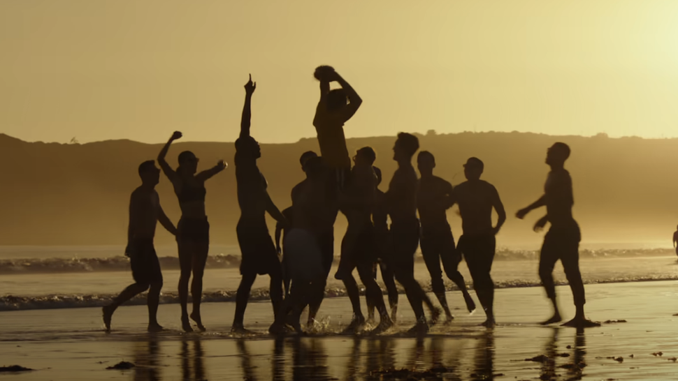 Top Gun: Maverick Ending: What Happens To Tom Cruise’s Character And ...