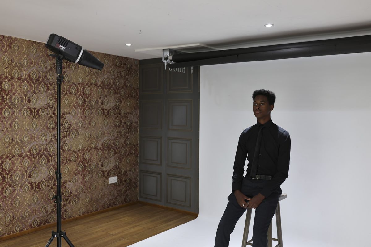 Portrait photography: How to use different flash lighting modifiers ...