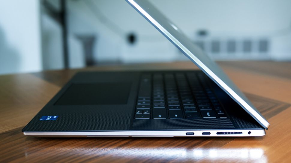 Dell XPS 17 (9730) Review: Big-Screen Prosumer Performance | Tom's Hardware