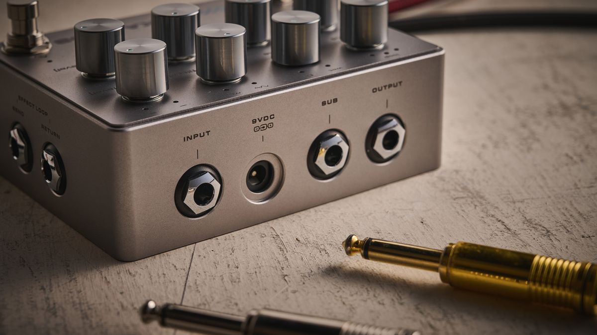 “A versatile overdrive and a high-quality octaver – two pedalboard mainstays in one box ...