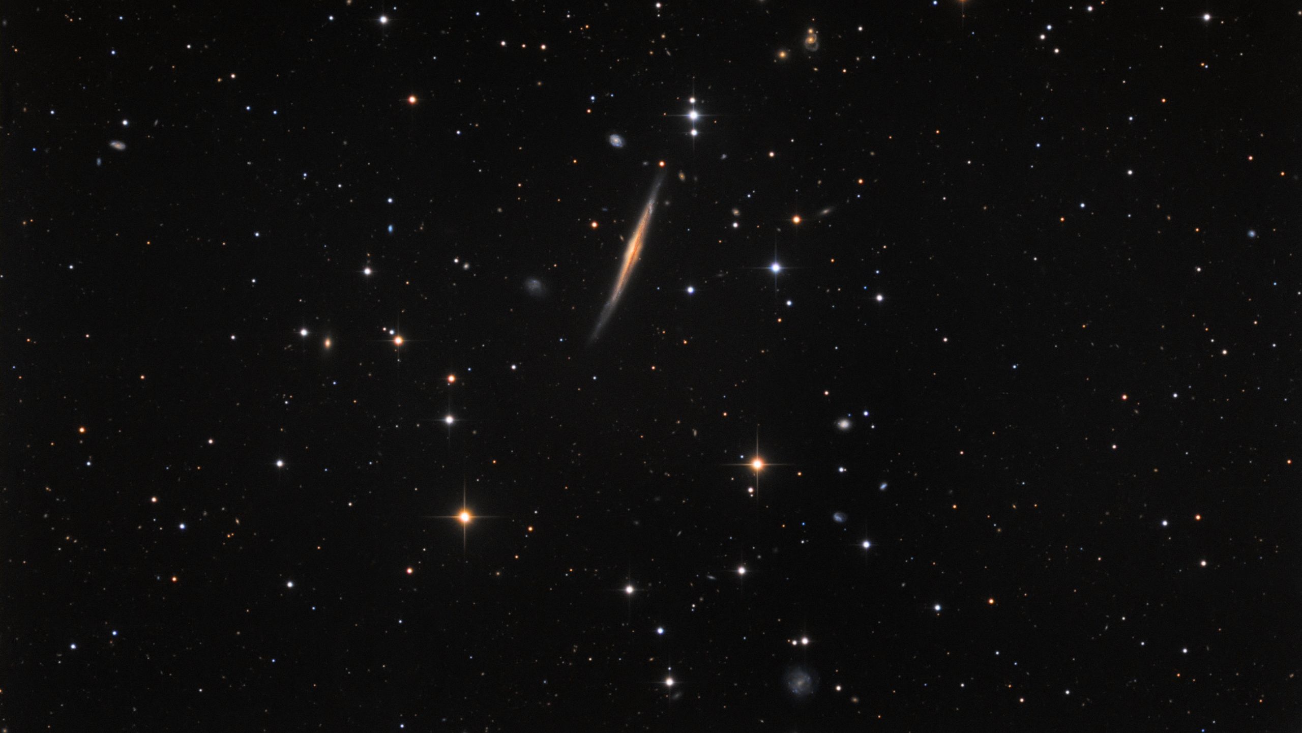 Knife-Edge Galaxy Appears to Slice Through Space in Amateur Astronomer ...