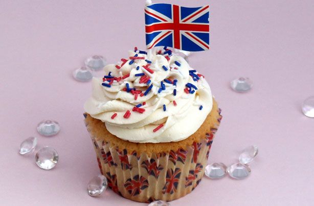 Best coronation cakes and bakes to make in honor of King Charles III ...
