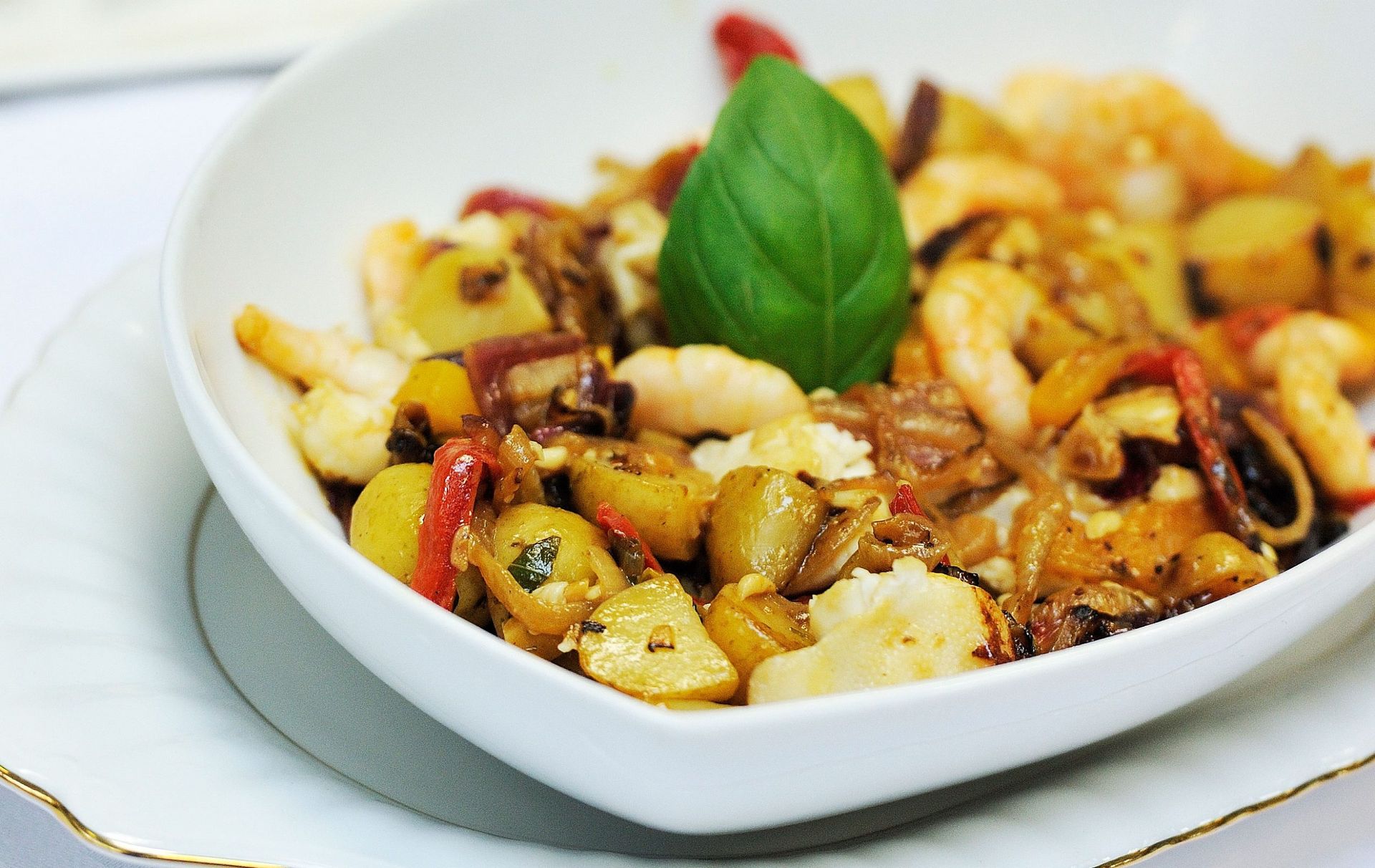 Fish and pepper stew | Dinner Recipes | GoodtoKnow