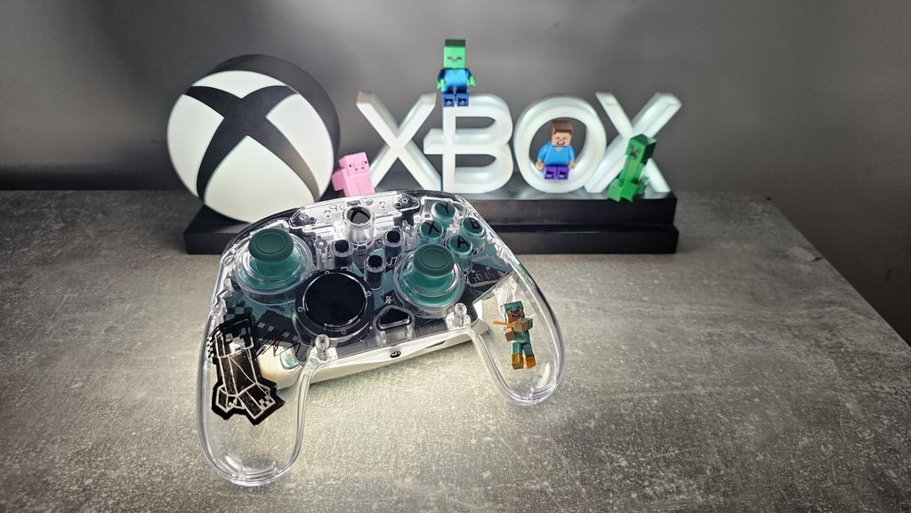 First look at the PDP REALMz wireless Minecraft Xbox controller ...