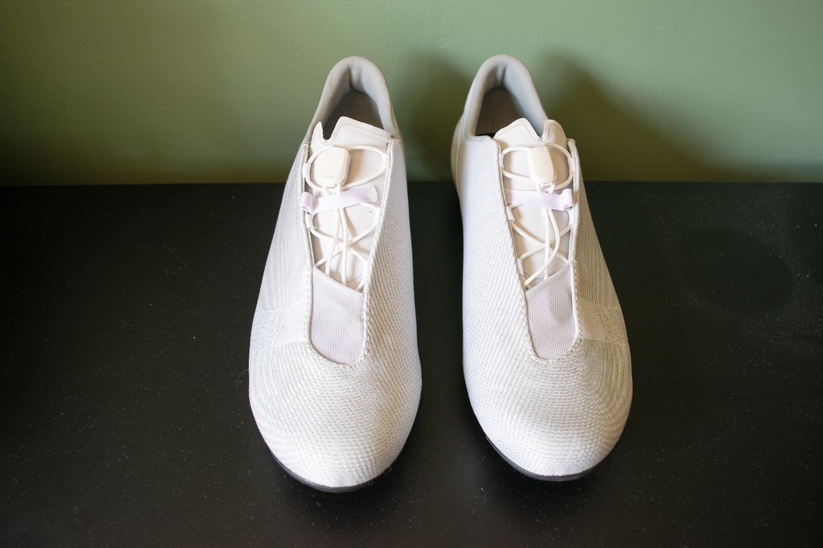 Rapha Pro Team Lace-up shoe review: A new take on road shoe retention ...