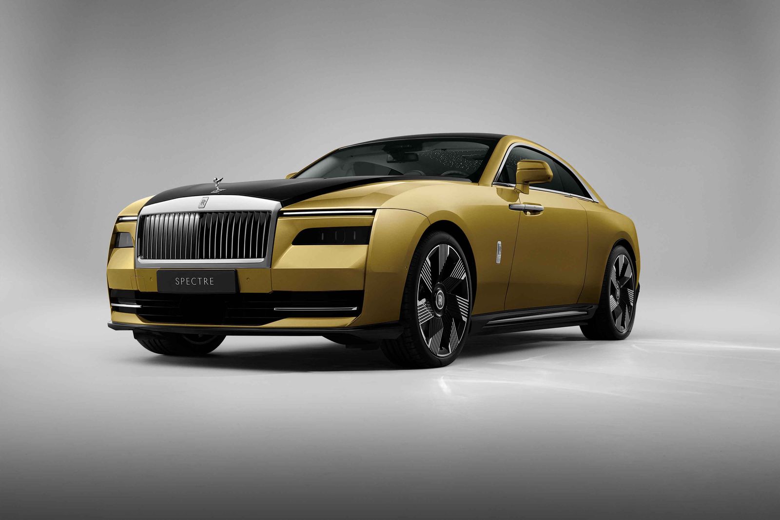 5 things you need to know about the electric Rolls-Royce Spectre | T3