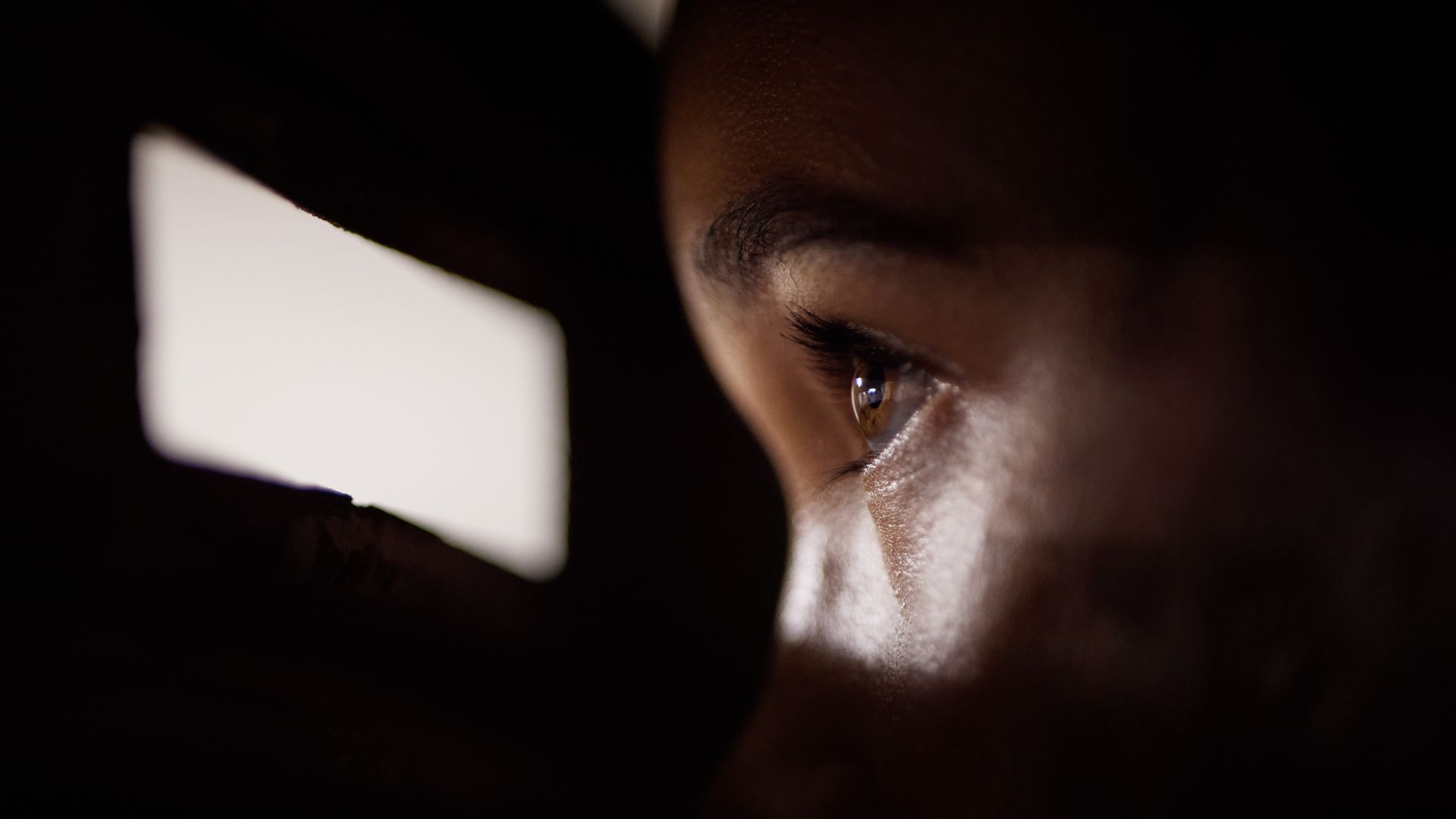 AI-powered spy hack lets criminals steal your voice using a cheap FM ...