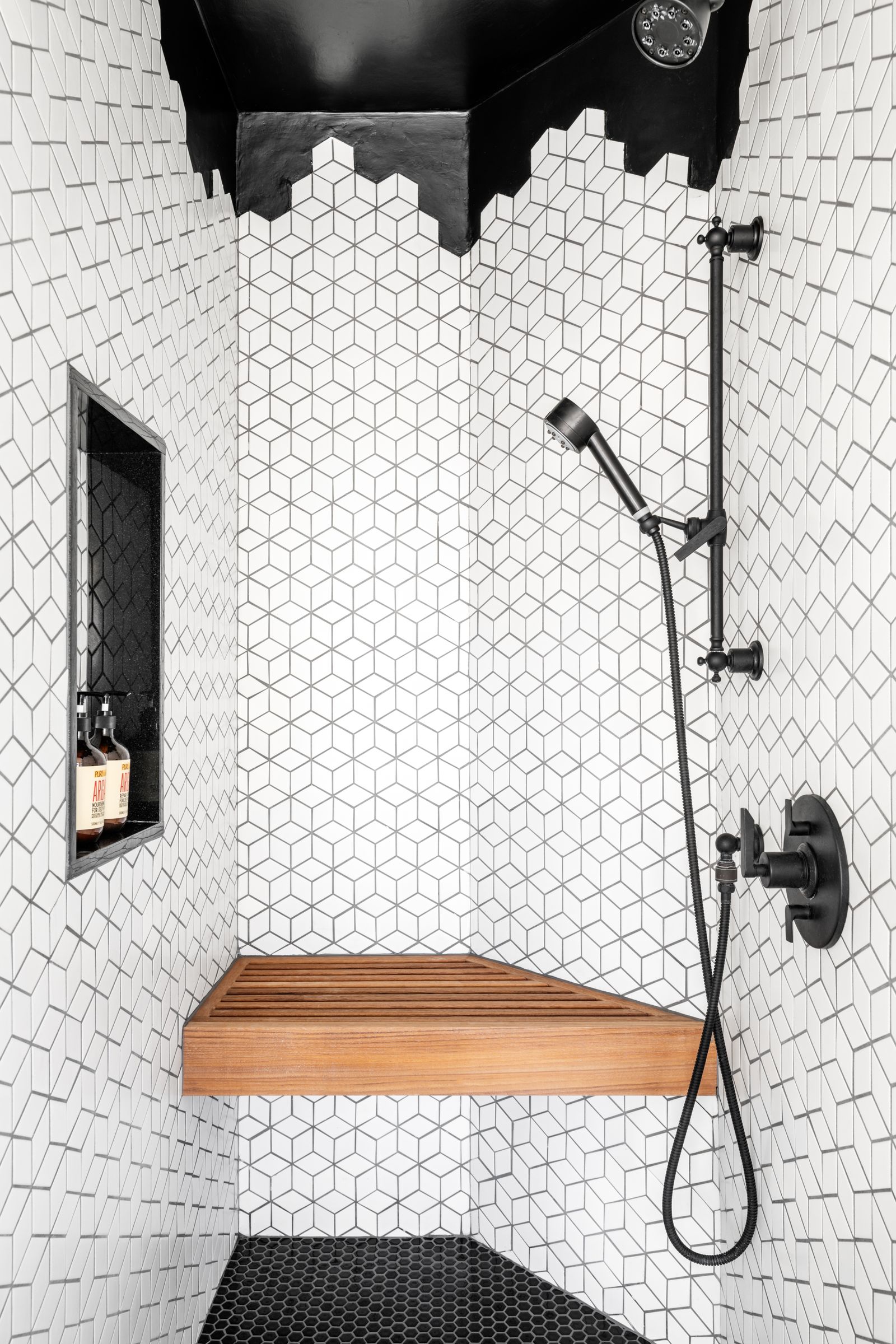 Built-in Shower Bench Ideas for Elevated Bathrooms | Livingetc