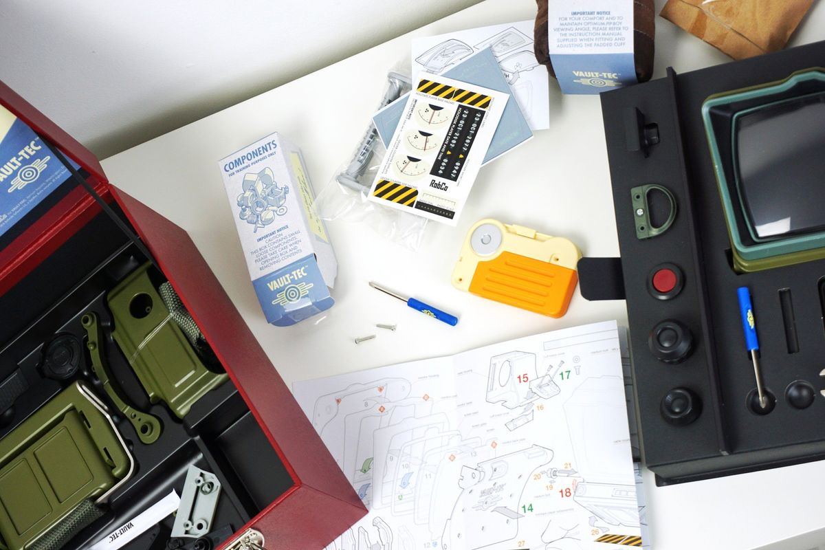 Fallout 76 Pip-Boy 2000 Mk VI Construction Kit Review: Near perfect ...