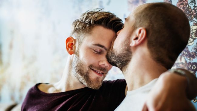 How to tell you're in love with someone, according to science | Live ...