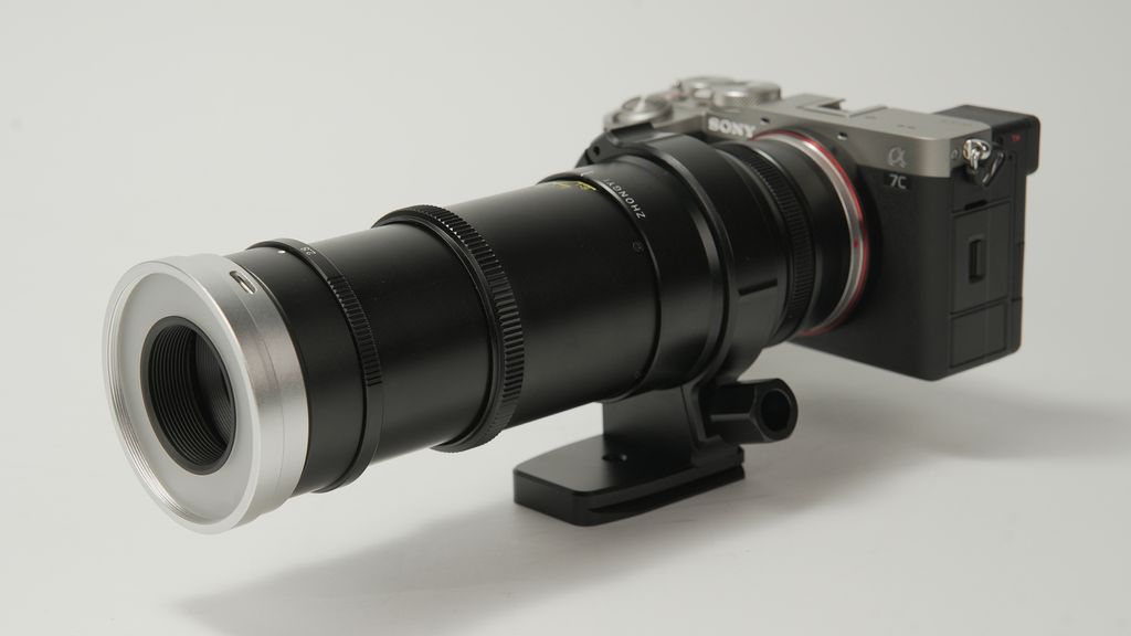 This US$399 macro lens gives you an incredible 1-5x magnification with ...