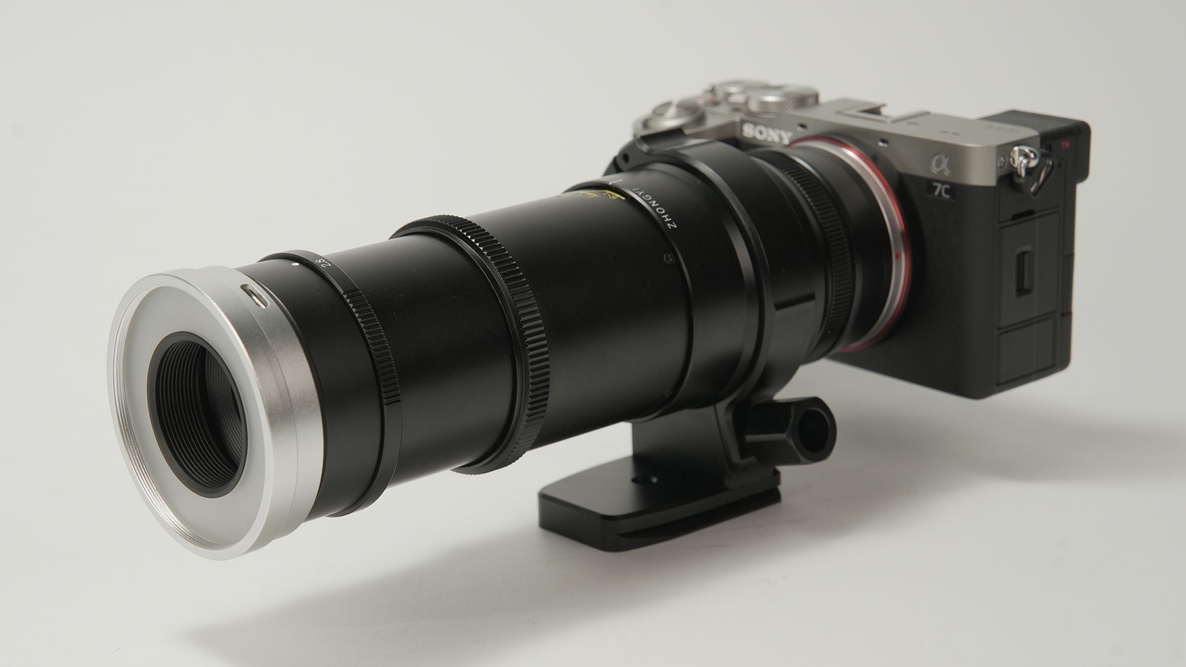This US$399 macro lens gives you an incredible 1-5x magnification with ...