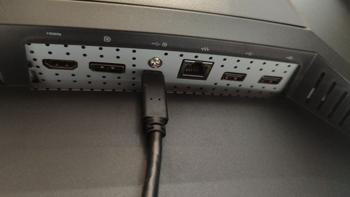 HP E34m G4 curved USB-C conferencing monitor review | Laptop Mag