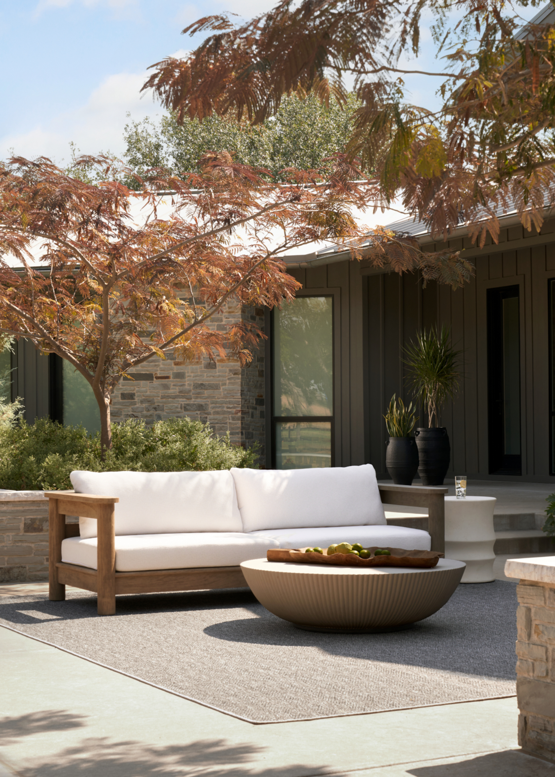 What Is Teak Wood? The Pros and Cons for Outdoor Furniture | Livingetc