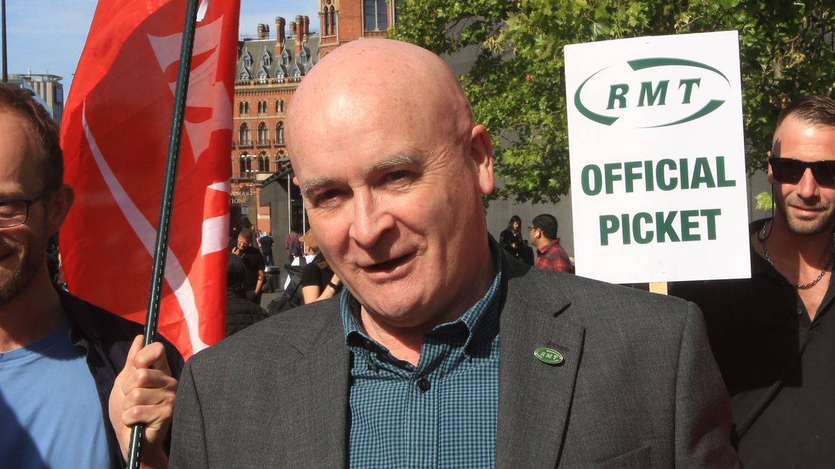 Who is Mick Lynch? The veteran trade unionist leading rail walk-outs ...