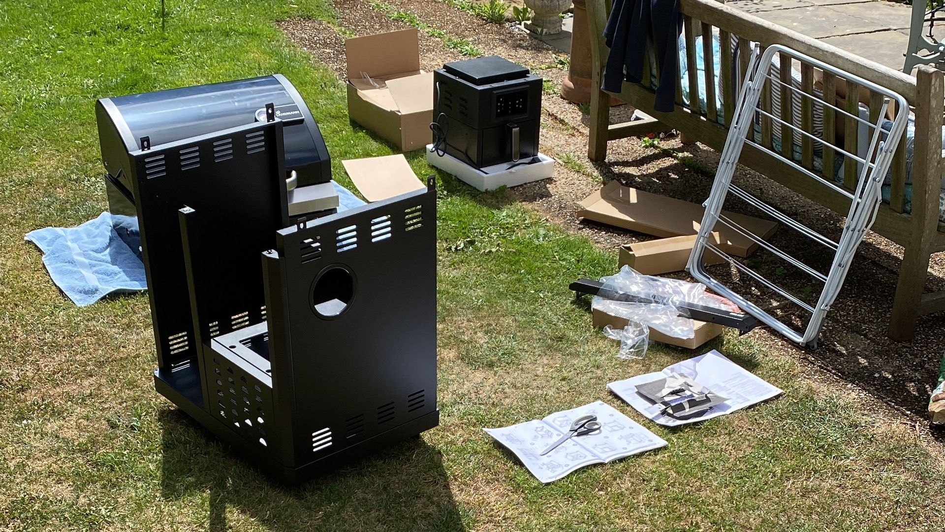 Landmann Fryton review: the world's first gas barbecue with a built-in ...
