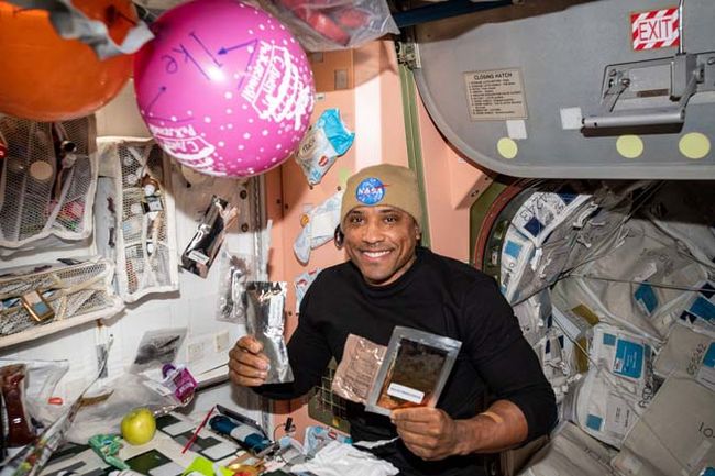 In photos: The astronauts of Expedition 65 to the International Space ...