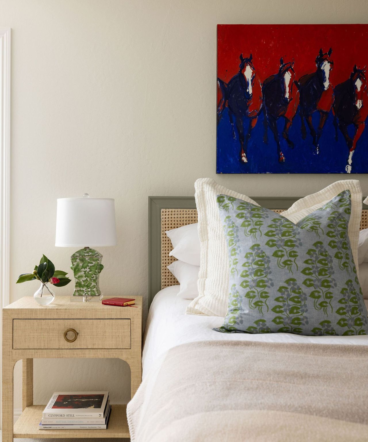 11 best white paints, chosen by interior designers | Homes and Gardens