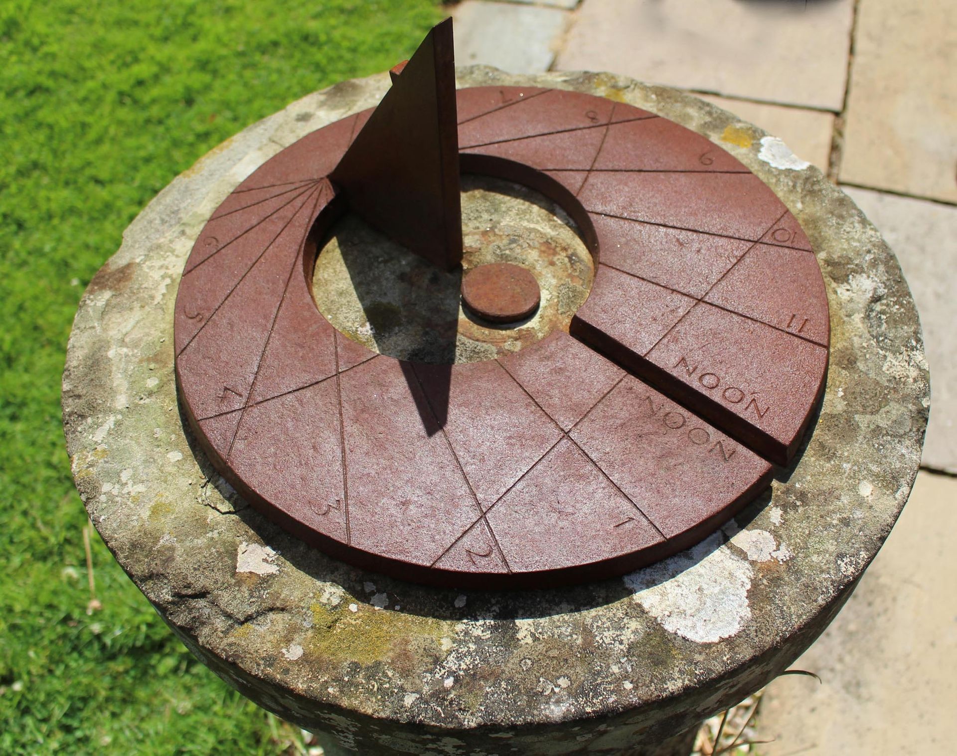 Eight of the best sundials for your garden | Country Life