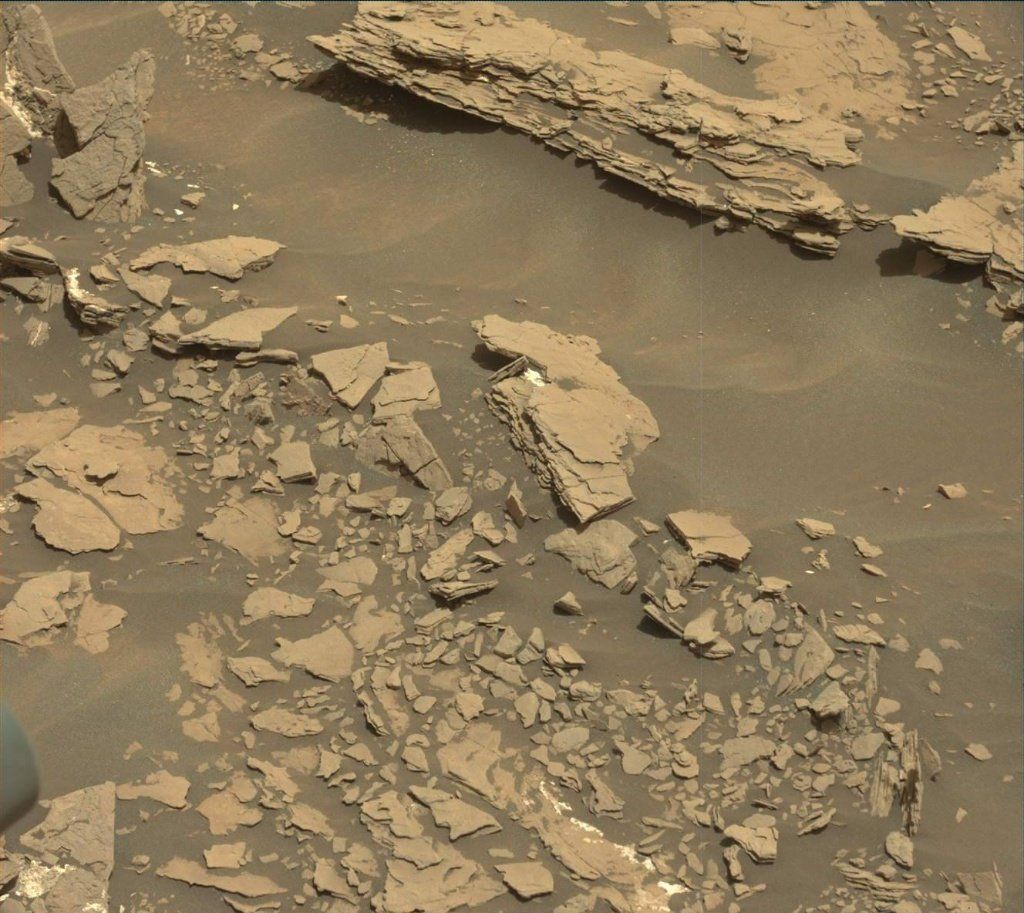 Recent Photos From Curiosity Rover Show 'Megaripples' and Wheel Damage ...