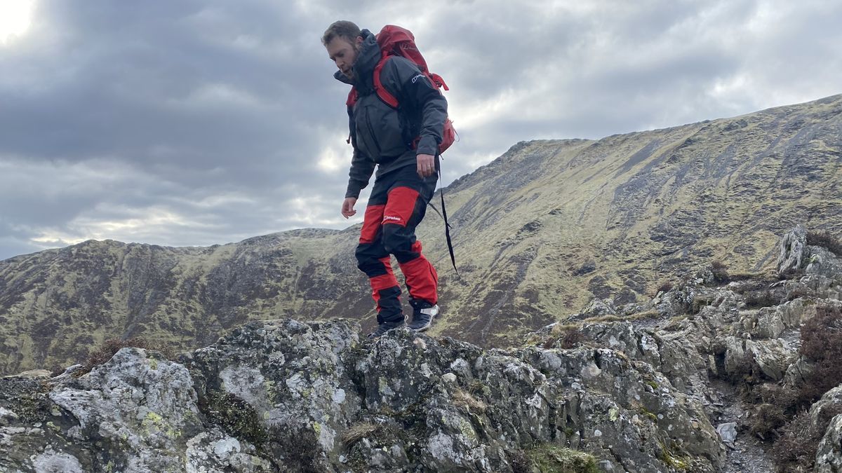 9 expert tips on how to stay safe on mountain ridges | Advnture