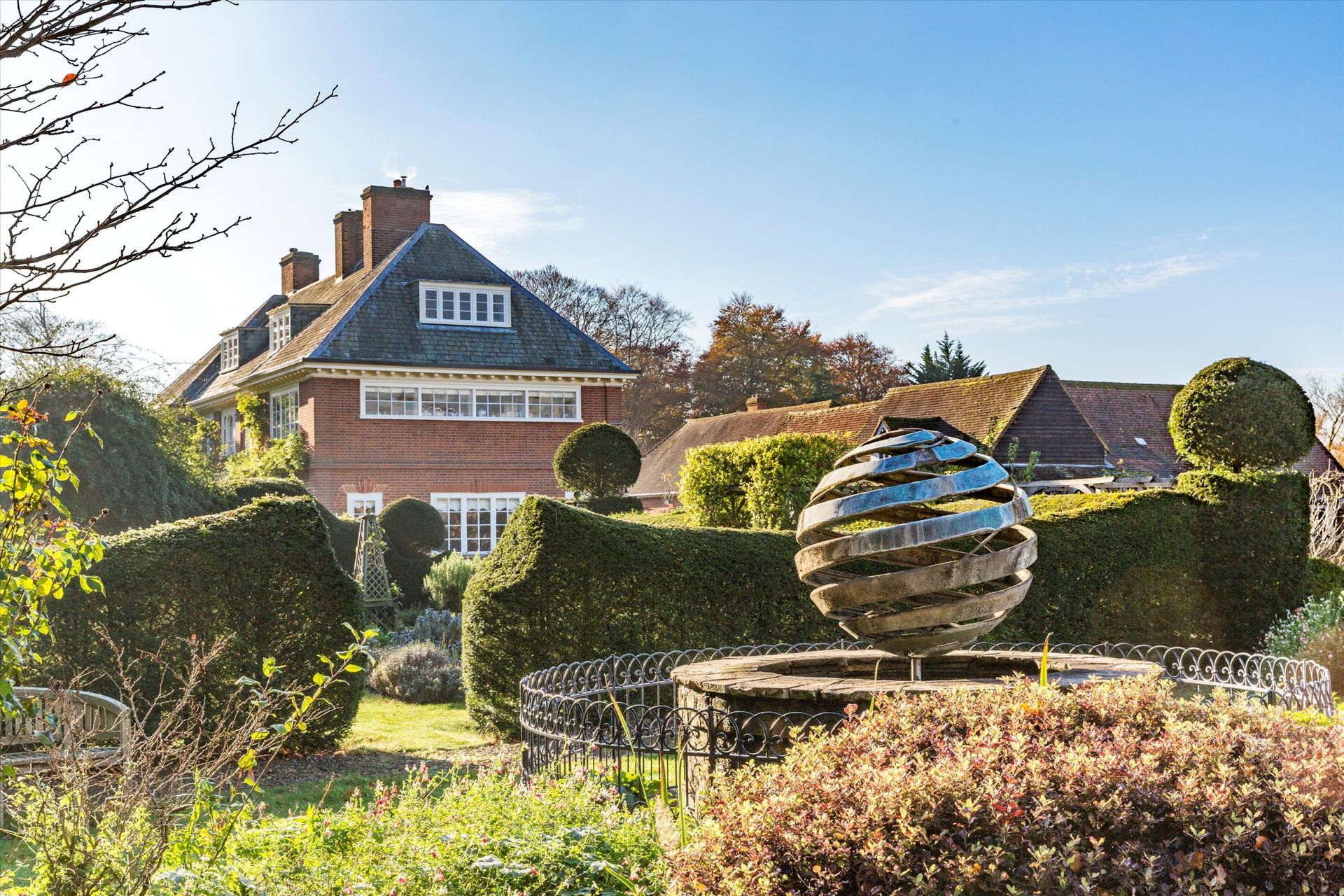 A simply exquisite Lutyens-style house with art studio and 35 glorious ...