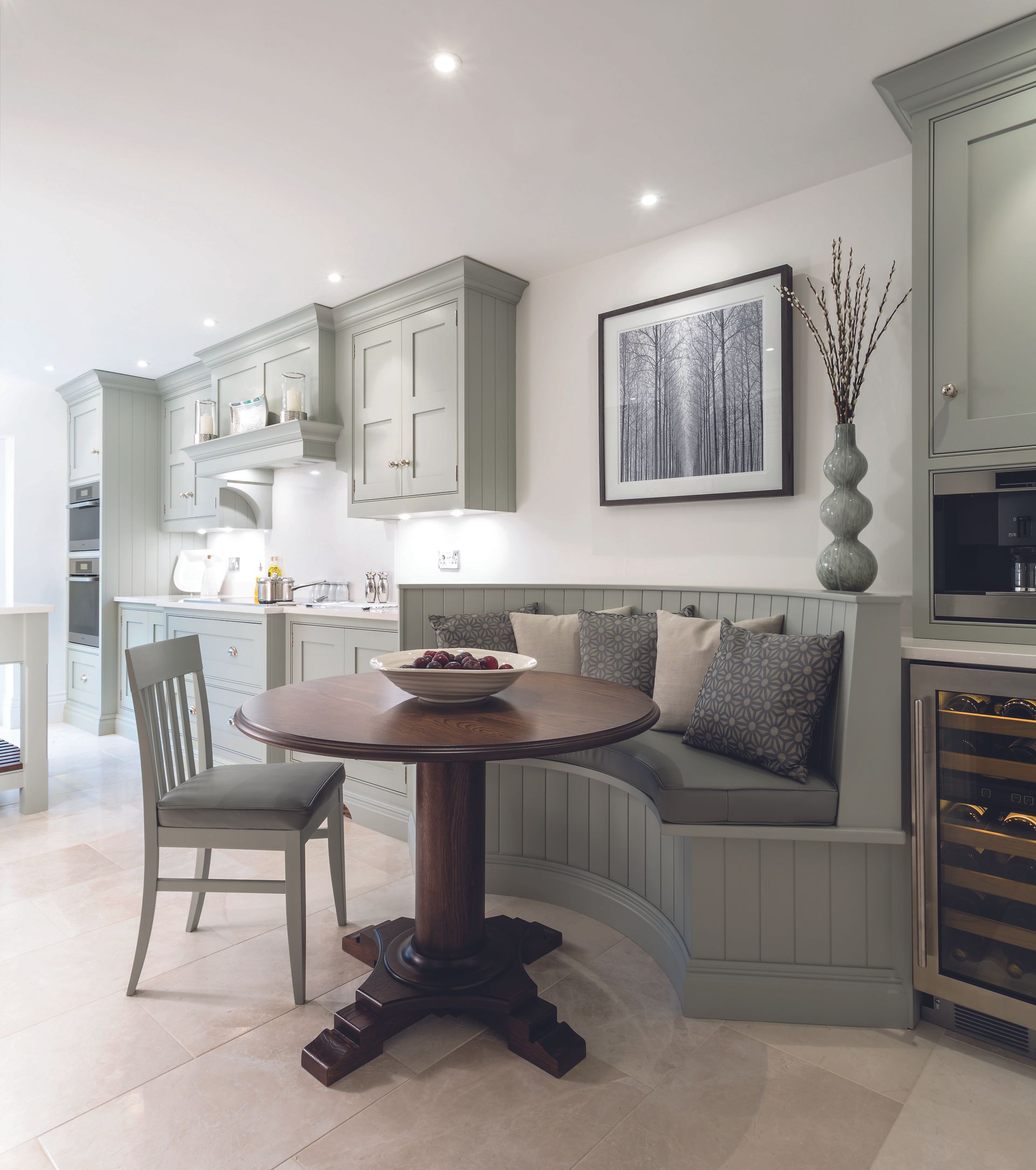 Banquette seating ideas: for a stylish & comfy kitchen diner | Homes ...