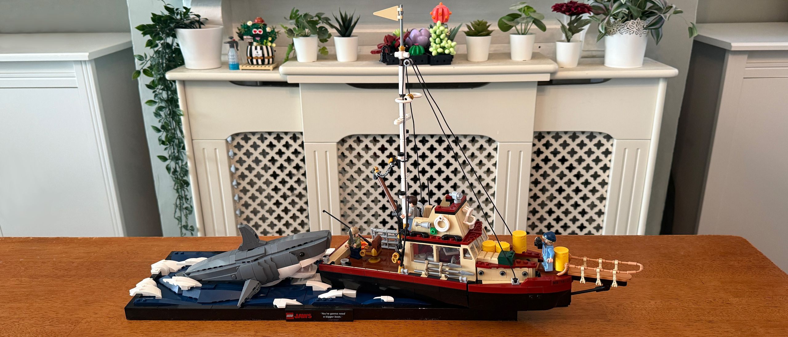Lego Jaws (21350) review: "An impressive homage to a cinematic ...