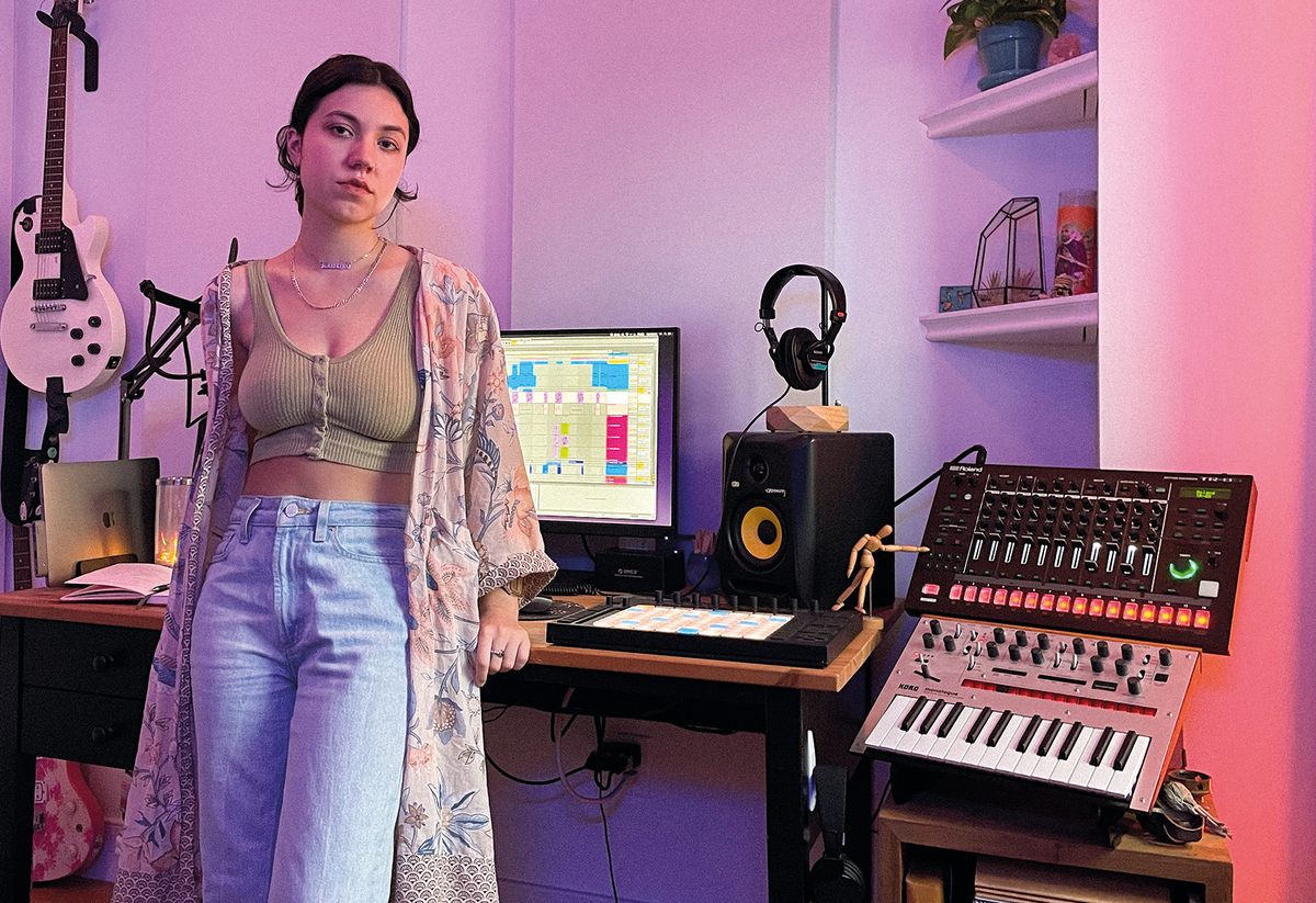 QRTR: "It made sense to have ready-made effect chains and custom sounds ...