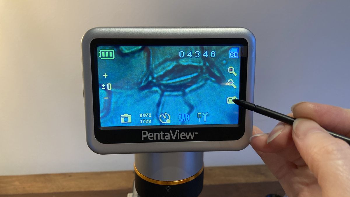 Celestron PentaView LCD Digital Microscope Review | Live Science