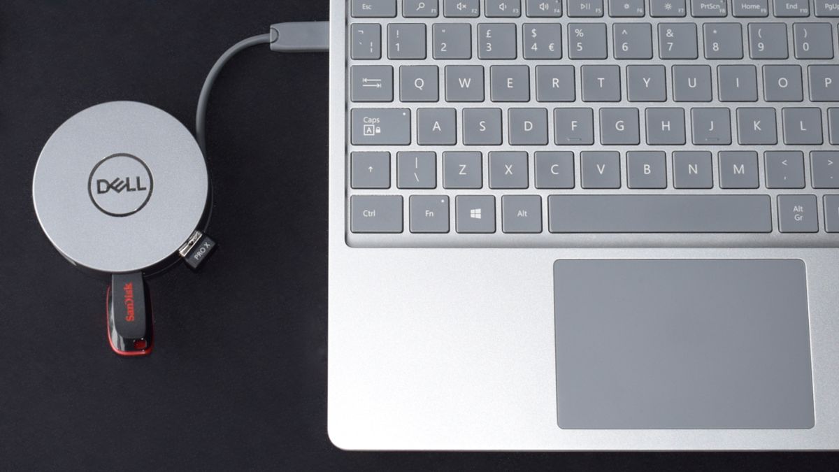 Dell USB-C Mobile Adapter (DA310) review: Pretty pucking cool | Laptop Mag