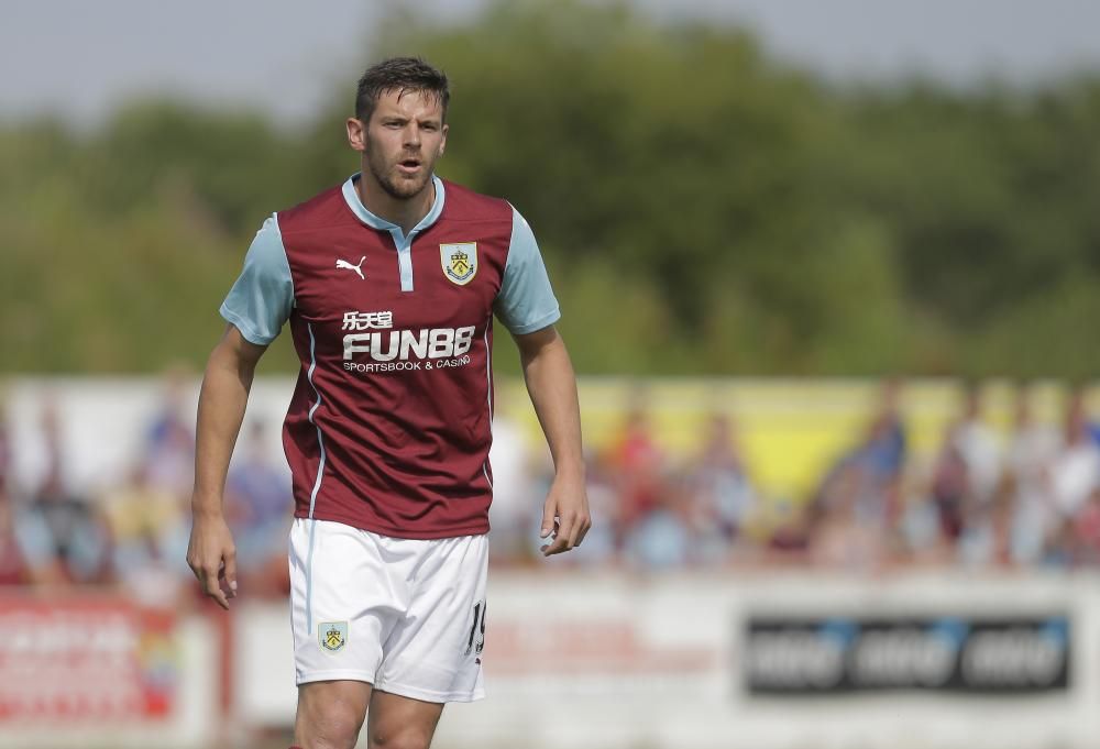 Jutkiewicz nets brace in Burnley draw | FourFourTwo