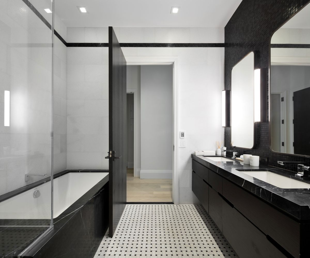 10 brilliant lighting ideas for small bathrooms | Homebuilding