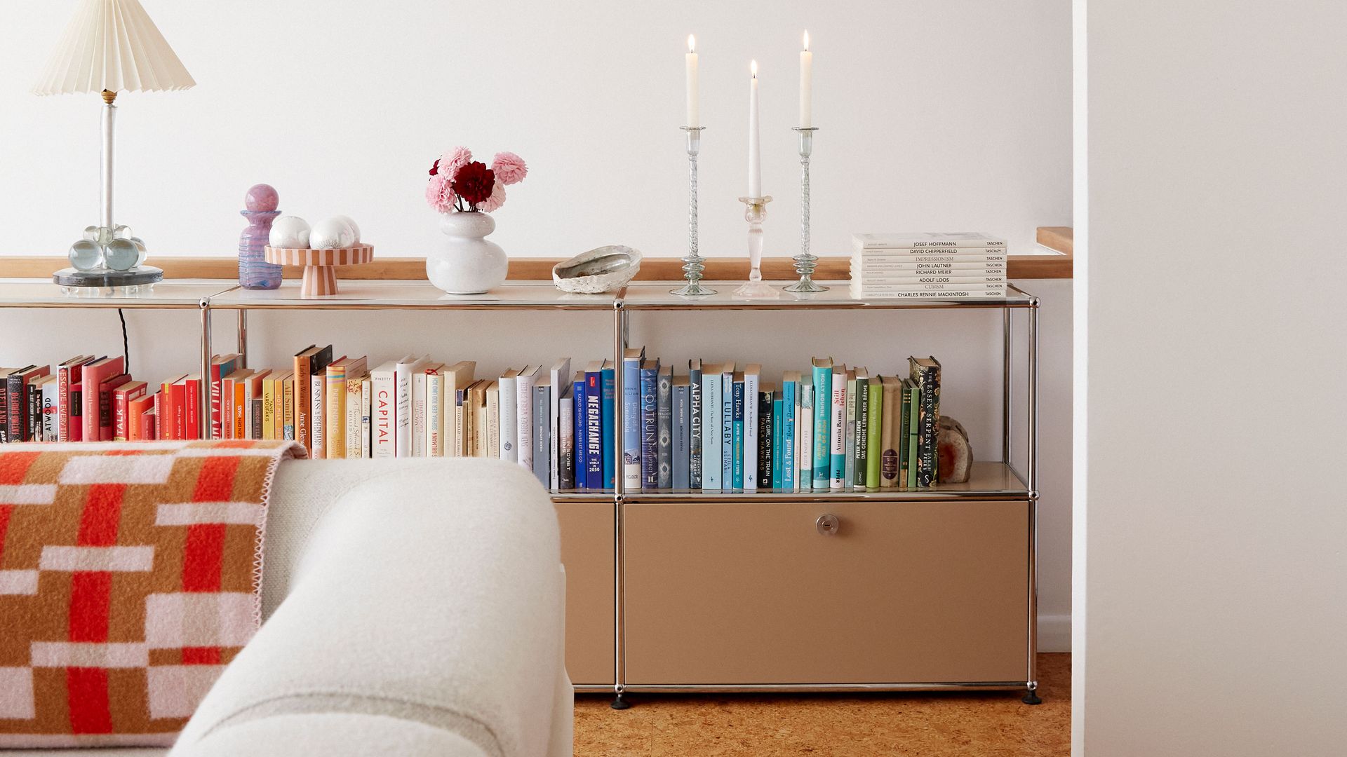 Book organization ideas – 10 ways to display your books | Livingetc