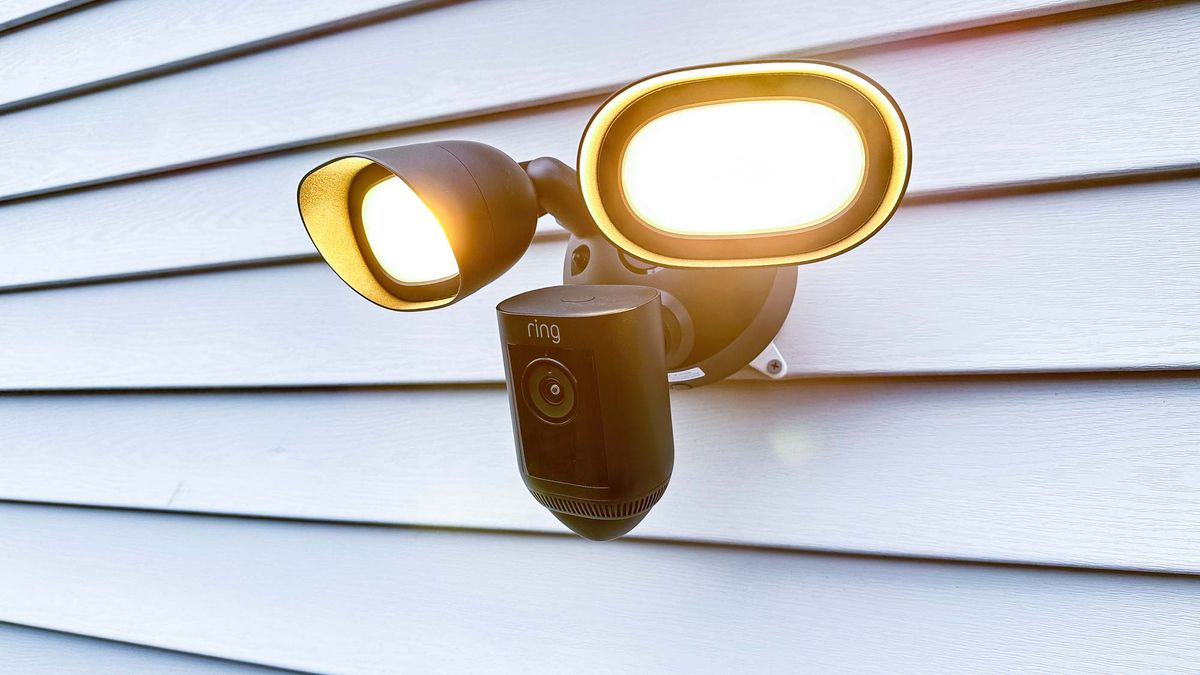 Ring Floodlight Cam Wired Pro review: 3 things I liked, 3 things I didn ...