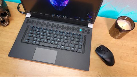 Alienware x17 R2 Review: Top-Tier Power and Style | Tom's Hardware
