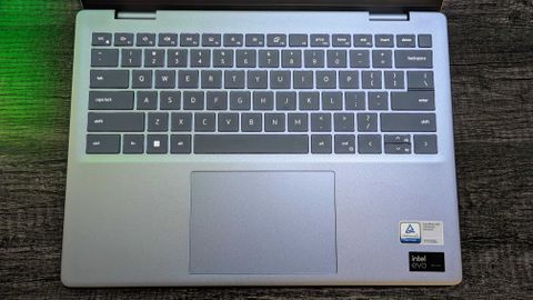 Dell Inspiron 14 Plus (7440/7441) review: The battle between Qualcomm ...