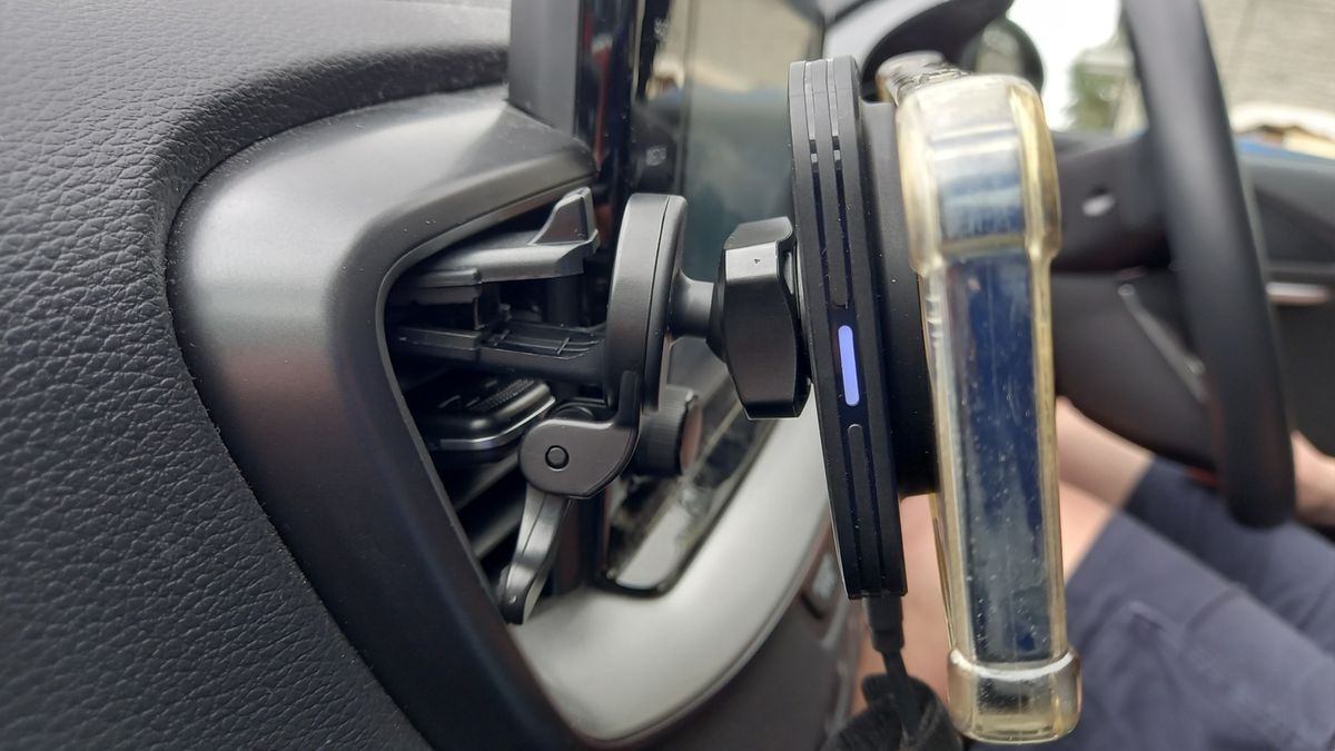 ESR Qi2 15W MagSafe Car Mount Charger review: power your iPhone on the ...