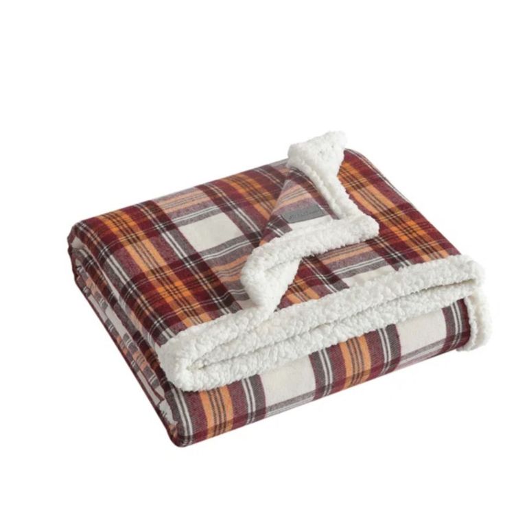 9 fall throw blankets that are perfect for wrapping up in | Real Homes