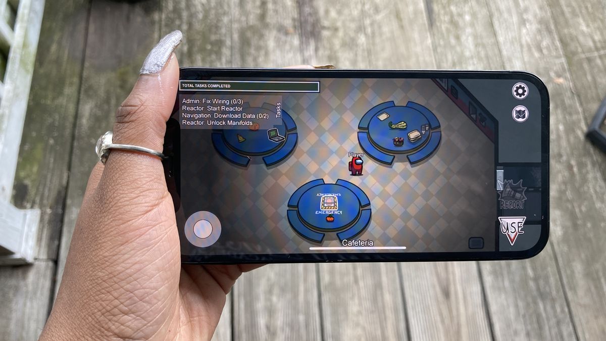 iPhone 12 Pro vs. iPhone 12 Pro Max: Which should you buy? | Laptop Mag