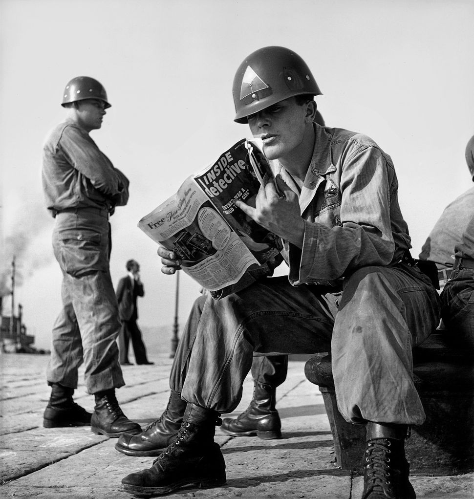 170 unseen Elliott Erwitt images, taken over 60 years, presented in new ...