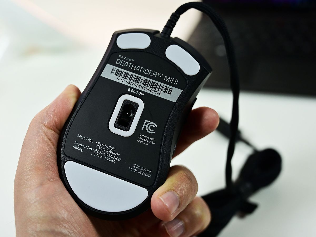 Razer DeathAdder V2 Mini review: A tiny $50 gaming mouse that's big on ...