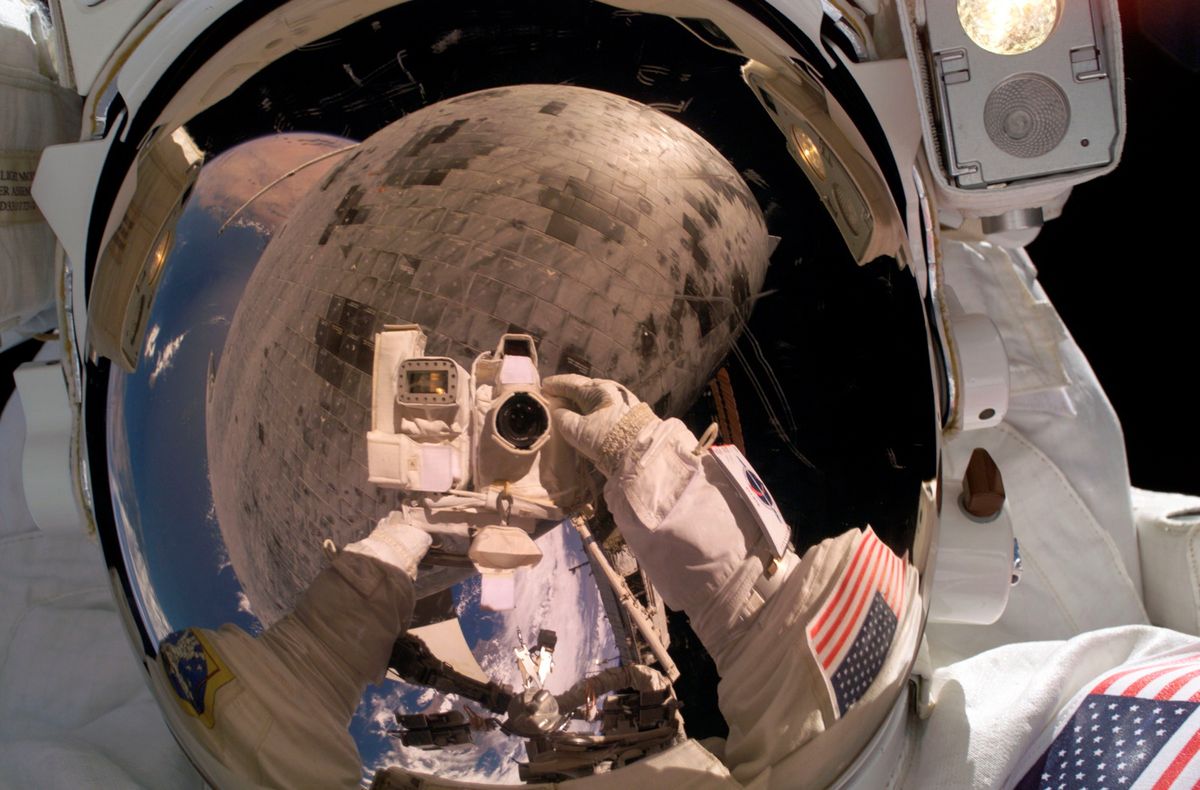 Spacewalk History: Smithsonian Exhibit's 50 Years of EVA in Photos | Space