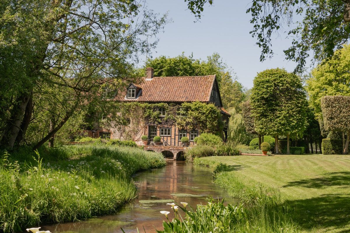 This converted mill is the epitome of bucolic beauty and its grounds ...