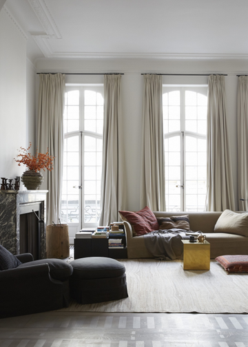 Should Curtains Cover Radiators? The Dilemma, Solved | Livingetc
