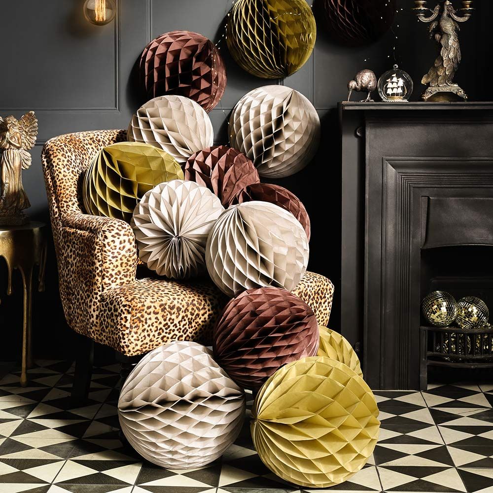 30 Christmas hallway decorating ideas for a festive hall | Ideal Home