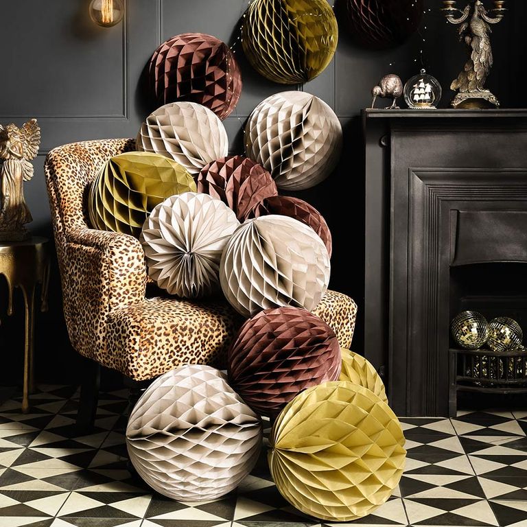 30 Christmas hallway decorating ideas for a festive hall | Ideal Home