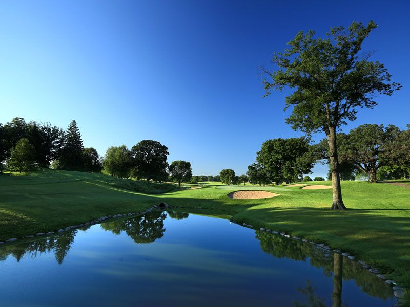 Hazeltine National Golf Club Course Guide: Hole 8 | Golf Monthly
