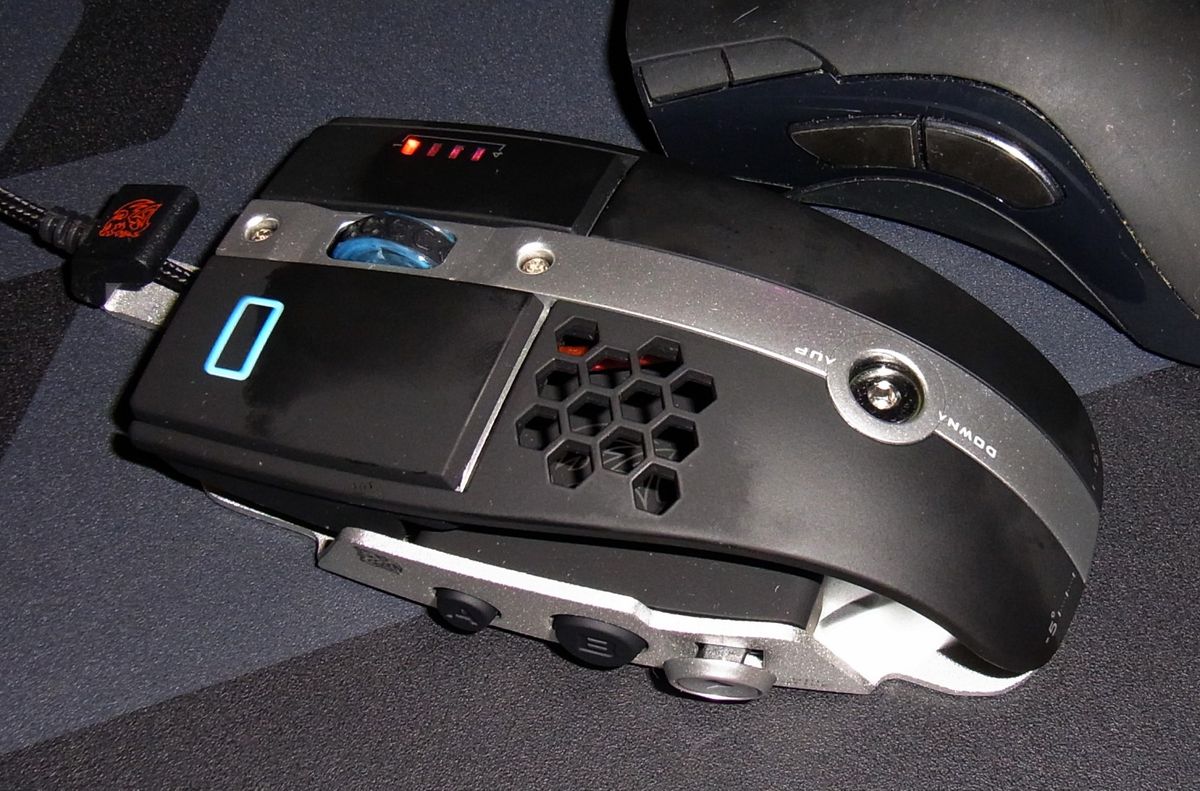 Cooling Performance: Useful Or A Gimmick? - Tt eSports Level 10 M Mouse ...